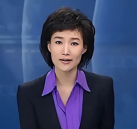央视国脸李梓萌46岁不婚不育事实证明她才是人生大赢家 哔哩哔哩