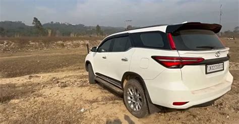 Mahindra Scorpio N X Vs Toyota Fortuner X Seat Luxury SUVs In A Tug Of War Video