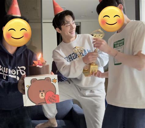 Bae In Hyuks Feet Bae In Hyuks Feet