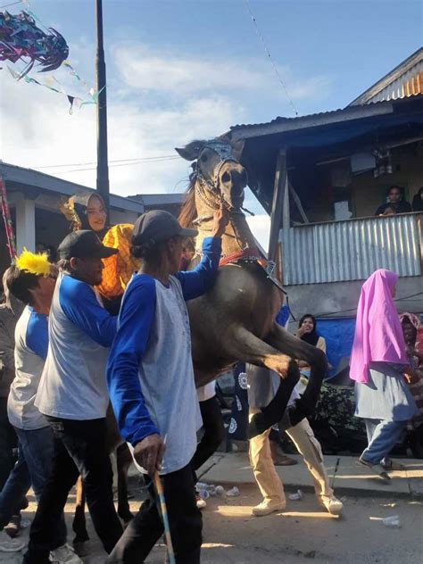 Budaya Mandar Sayyang Pattudu Di Bumi Lasinrang KILAS SULAWESI