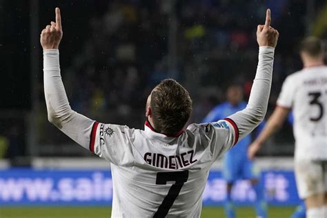 Un gol da bomber vero Gimenez è nella storia del Milan