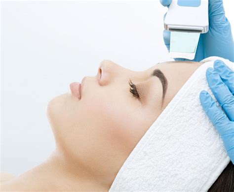 Ультразвуковая чистка в клинике Versailles