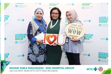 Instant Photobooth Sewa Backdrop Profesional Di Jakarta