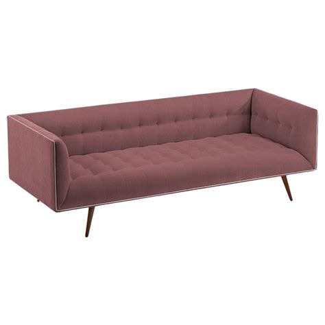 Dust Sofa Klein Mit Eiche Natur Und Barcelona Lotus Im Angebot Bei 1stdibs