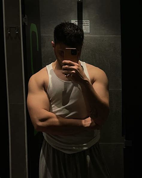 Fitness Selfie Man Taking Mirror Selfie At Gym