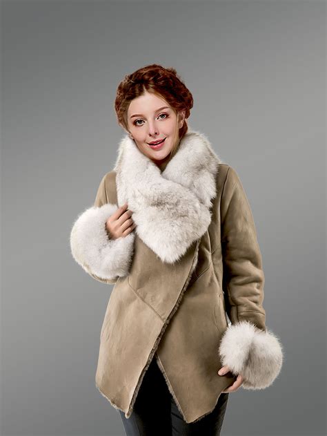 Beige Gray Sheepskin Coat With Arctic Fox Fur Collar And Cuffs