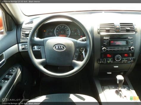Black Interior Dashboard For The 2009 Kia Borrego Lx V6 4x4 64173820