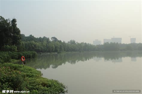 公园人工湖摄影图 自然风景 自然景观 摄影图库 昵图网
