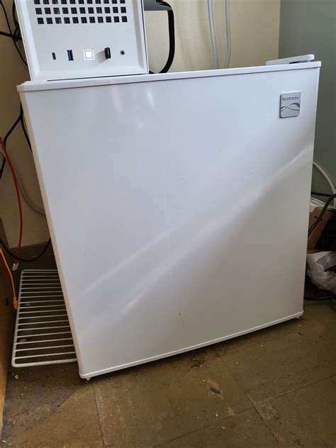 Free Mini Fridge R Uiuc