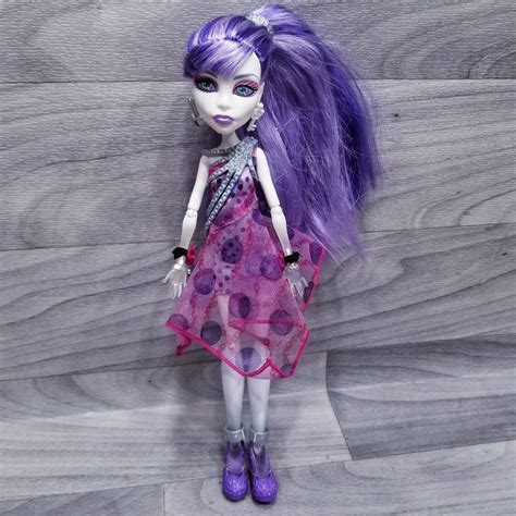 Monster High Dot Dead Gorgeous Spectra Vondergeist Doll 4578362369