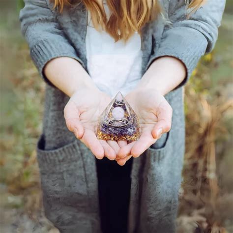 Orgone Multicolor 7 Chakra Orgonite Pyramids For Healing At Rs 380