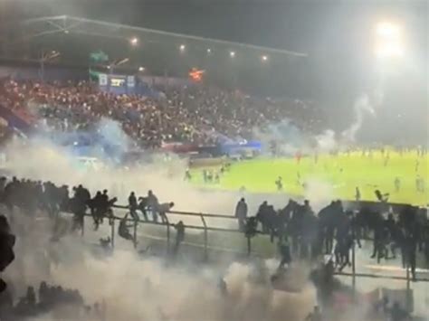 Tragedi Di Stadion Kanjuruhan Malang Ini Komentar Tokoh Jawa Timur