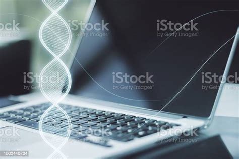Paparan Ganda Hologram Dna Kreatif Pada Latar Belakang Laptop Konsep