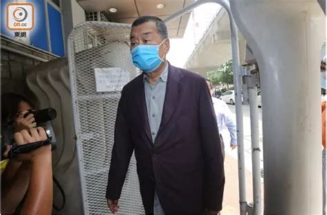 刚刚，黎智英恐吓记者案被裁决罪名不成立，有市民此前在法院外喊“黎智英快入狱”