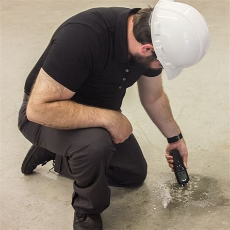 FLIR MR Pin Moisture Meter With Bluetooth FLIR Thermal Imager