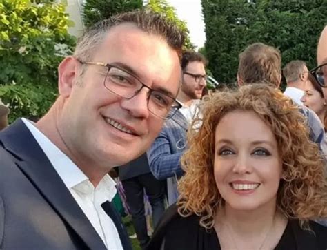 Ndarja Nga Jeta Parakohe E Gerti Bogdanit Reagon Bashk Shortja E Tij
