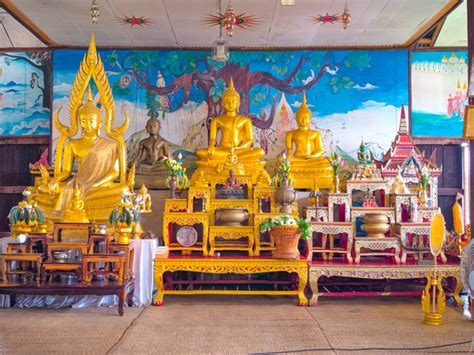 วัดนาส่วงเหนือ ตำบลนาส่วง อำเภอเดชอุดม จังหวัดอุบลราชธานี