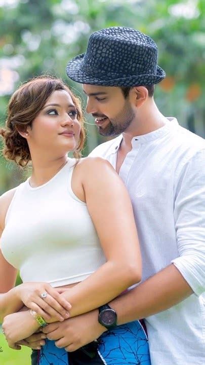 අනේ එ දෙන්නගේ ආදරේ කොච්චර ලස්සනද ️ ️ ️ Youtube