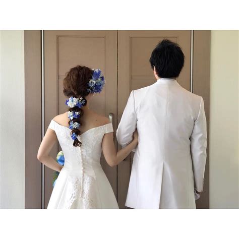 披露宴入場前に、必ず撮っておきたいウェディングフォトの構図は？ Marry マリー One Shoulder Wedding Dress