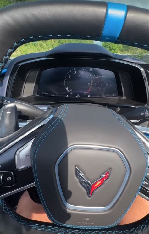 Do You Know How to Engage Launch Control in the Chevy Corvette C8? - autoevolution