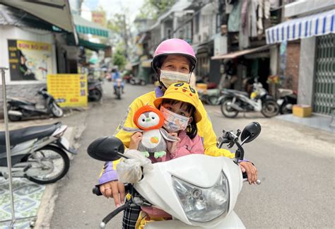 Ng I M Ch Y Xe M Ch Con G I M U Sinh D I N Ng M A Di N N Gvn