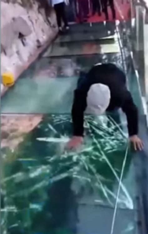 This Terrifying Glass Bridge Leaves Tourists Fearing For Their Lives As
