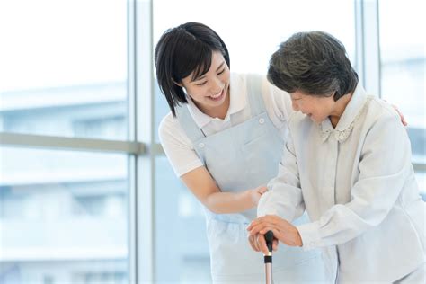 介護職員初任者研修とは 働きながら取るには？ 試験や講習も解説 なるほど！ジョブメドレー