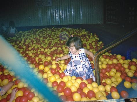 Millennial Memories Memory Mondays Chuck E Cheese