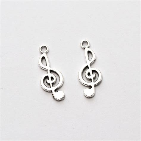 Kovový Prívesok Husľový Kľúč 10 X 26 Mm Bižutérne Komponenty Beyou Sk