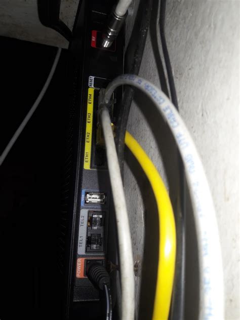 Cable Módem Ubee Dvw324 Perú Hardware