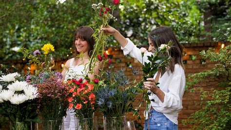 Rent The Flower Bar — Botanical House Floral Mocktails Flower Bar