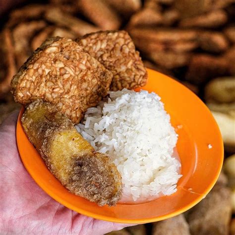 Tak Lekang Waktu Ini 10 Tempat Makan Legendaris Di Jakarta Nibble