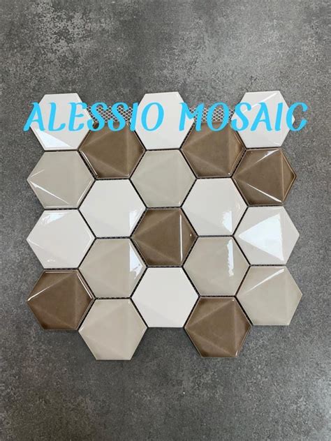 Wall Cladding Designer Glass Mosaic Tile Size Medium Thickness 6