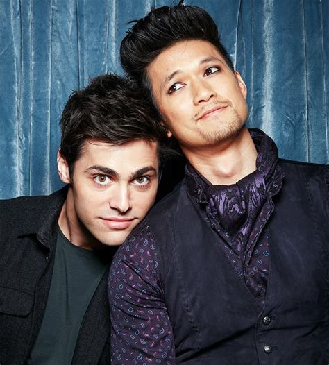 Alec Lightwood And Magnus Bane Matthew Daddario And Harry Shum Jr