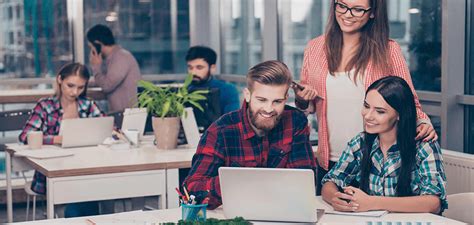 Konsultan Digital Marketing Dalam Dunia Bisnis Modern Referensi