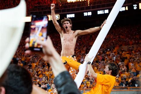 Tennessee Fans Tear Down Goalposts After Win Over Alabama