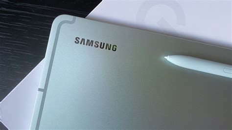 Samsung Galaxy Tab S Fe Review The Tablet Gives Apple A Run For Its Money Mashable