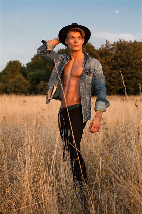 Leo Stuke By Fallstaff Fotografie For LOUSCIOUS Louscious