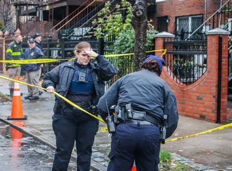 Bronx Fire Leaves Man In Critical Condition Fdny Amnewyork