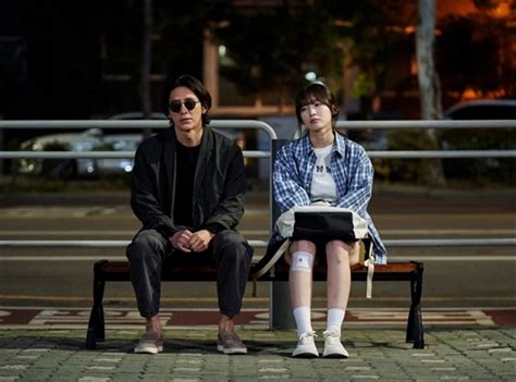 고수X아린 수상한 작당모의은둔형 외톨이와 재수생의 만남 썸머 러브머신 블루스