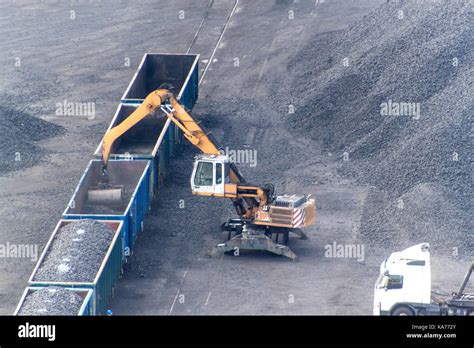work in port coal transshipment terminal coal unloading of wagons