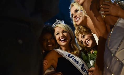 Miss Arkansas Savvy Shields Crowned Miss America