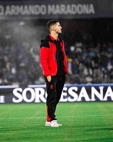 Acミランさんのインスタグラム写真 Acミランinstagram「pre Match Atmosphere 🏟️