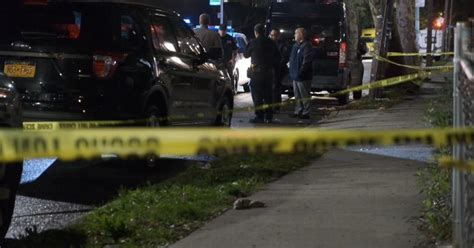 16 Year Old Critically Hurt In Brooklyn Stabbing Cbs New York