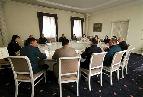 Գյումրու Երիտասարդական պալատ Լուսավոր ու սիրառատ պահեր դրական էմոցիաների տեղատարափ մի խոսքով