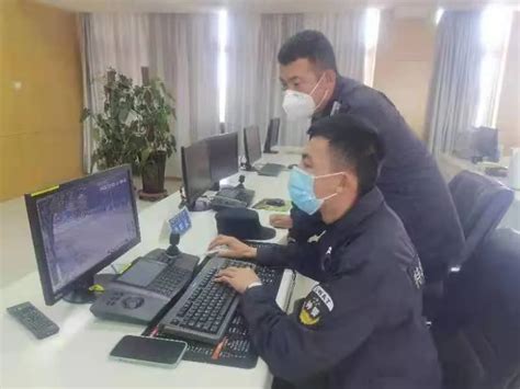 蟊贼偷井盖，民警仅用1个小时将其抓获！澎湃号·政务澎湃新闻 The Paper