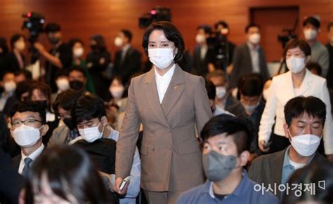 이영 장관 新 성장엔진 여성기업 가동해야 한국경제 미래 있다 아시아경제