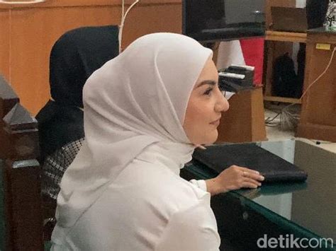 Sikap Irish Bella Ke Keluarga Ammar Zoni Diungkap Umi Pipik