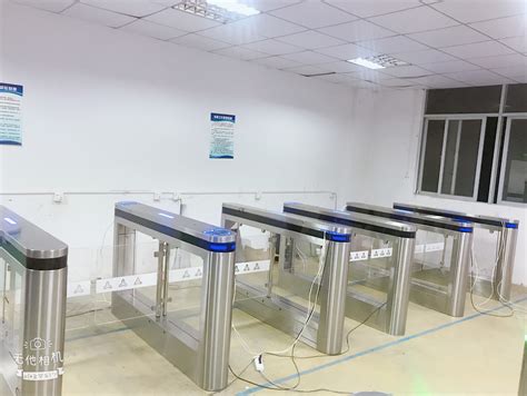 如何选择一款质量好的通道闸机 深圳市中工智能科技有限公司
