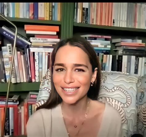 Someone Hit Me Up As Emilia Clarke Scrolller